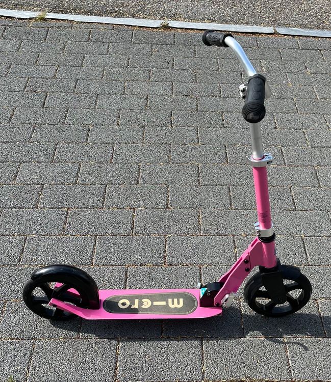 Scooter / Trottinett Micro Pink (Gebraucht) in Balsthal für CHF 39 – nur Abholung auf Ricardo kaufen