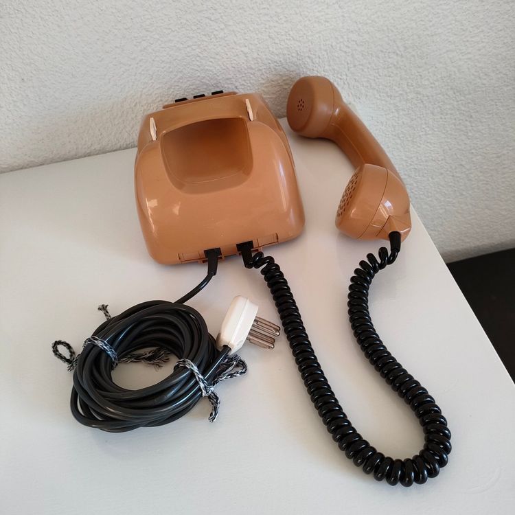 Schweizer Tastentelefon aus der 80er Jahren (Gebraucht) in Dietikon für ...