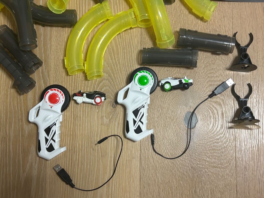 Exost Loop Gravity Challenge Set mit einem zusätzlichen Auto (Gebraucht) in Winterthur für CHF 9 ...