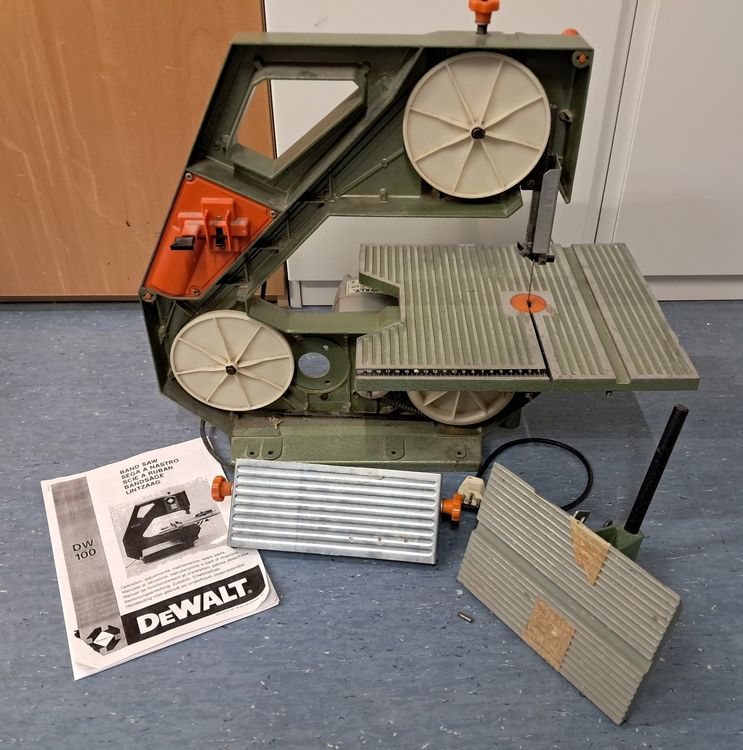 DeWalt DW100 BandSaw / Bandsäge (Defekt) in Zürich für CHF 2 – nur ...