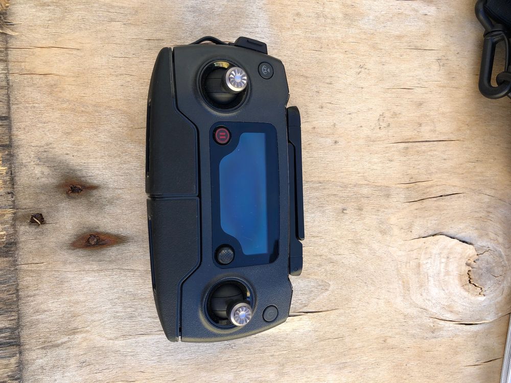 Dji mavic pro 1 controller /Télécommande dji mavic pro 1 (Gebraucht) in ...