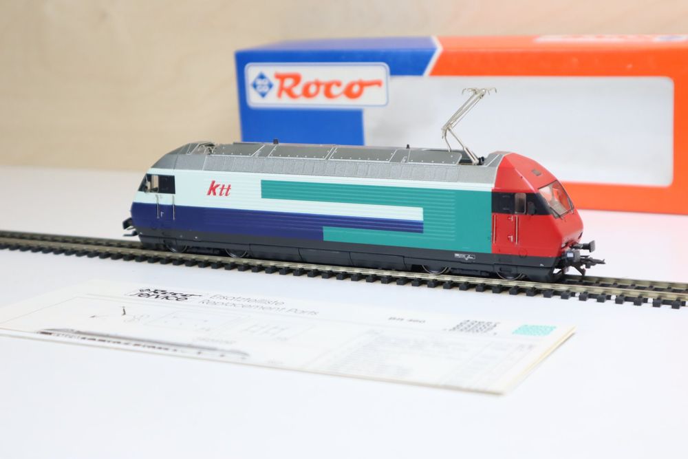 ROCO Re 460 E-Lok "Hong-Kong" - 63507 (Defekt) in Winterthur für CHF 63 ...