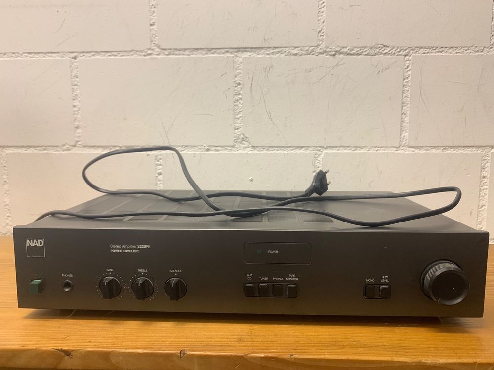 NAD Stereo Amplifier 3220PE | Kaufen auf Ricardo