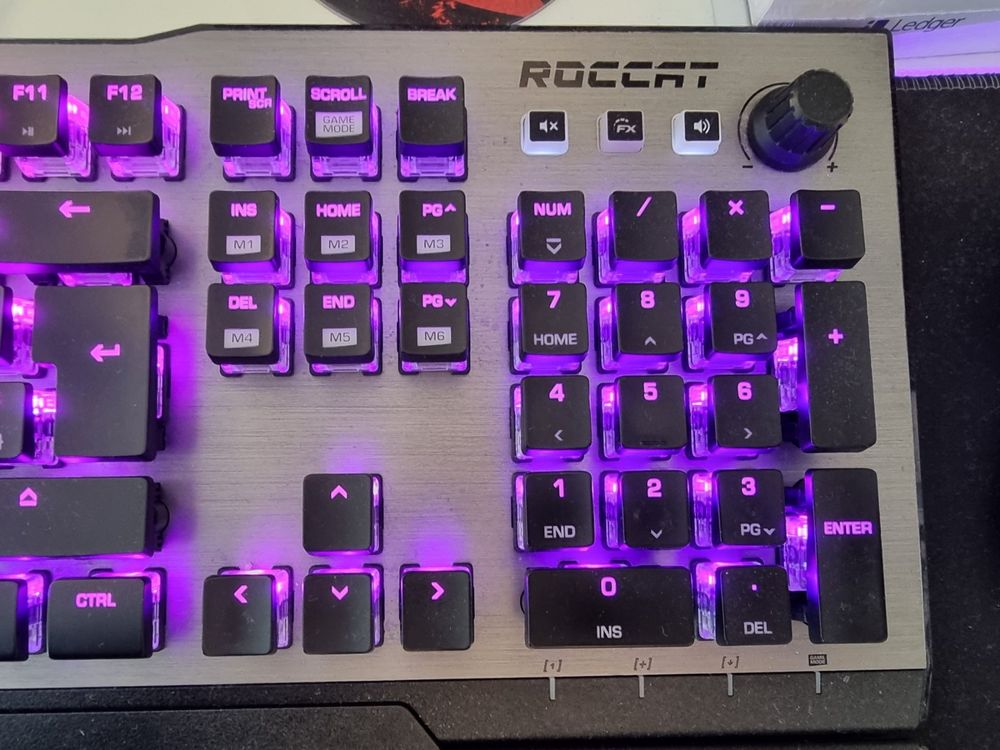 Roccat Vulcan 120 AIMO RGB Gaming Tastatur (Gebraucht) in Dübendorf für CHF 99 – mit Lieferung ...
