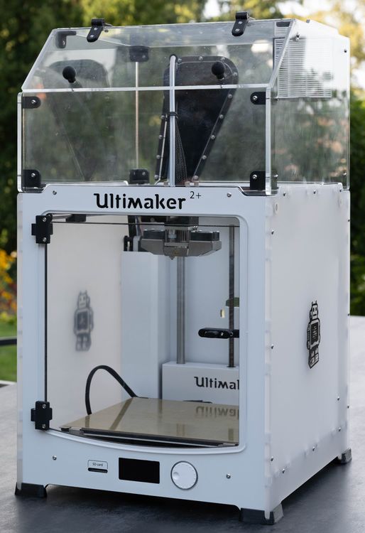 Ultimaker 2+ mit Haube/Cover (Gebraucht) in Zürich für CHF 450 – nur ...