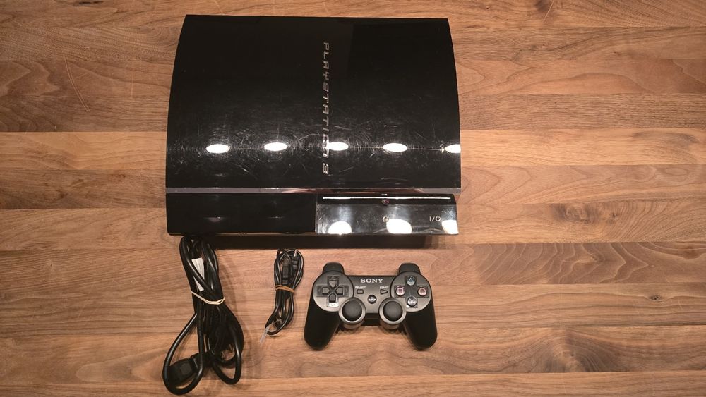 PS3 60GB CECHC04 BACKWARDS COMPATIBLE PS2 PS1 (Gebraucht) in Zürich für ...