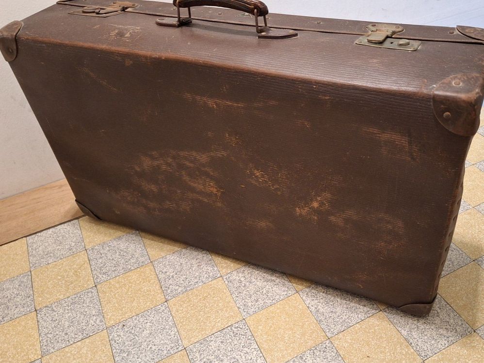 alter Koffer "Fibre garant. " (Gebraucht) in Arlesheim für CHF 10 – mit ...