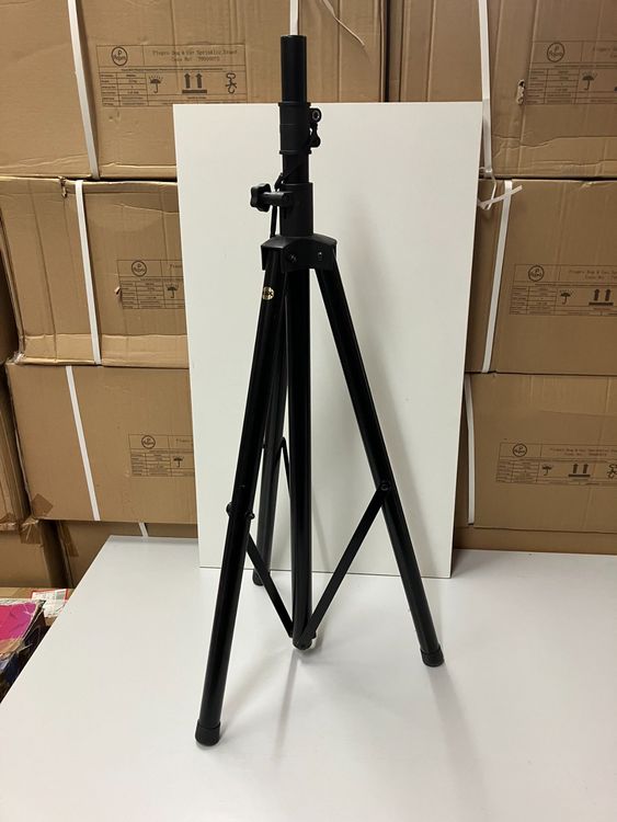 neuer BSX Hardware Boxenständer / schwarz ab 1.- | Kaufen auf Ricardo