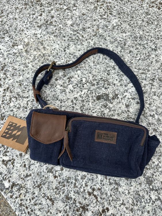 Gürteltasche aus natürlichem Stoff /sac banane coton & cuir (Neu und originalverpackt) in St ...