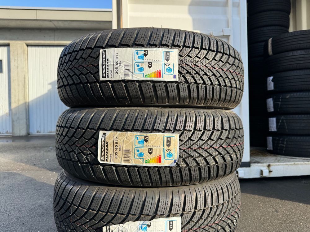 4XNeu Bridgestone Blizzak LM005 M+S Snow 205/60R17 (Gebraucht) in ...