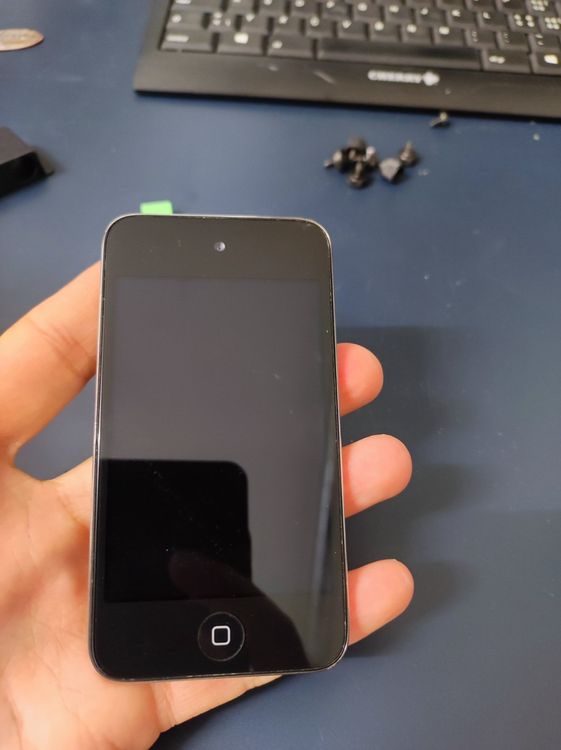 Apple iPod 8GB (Defekt) in Altdorf UR für CHF 4 – mit Lieferung auf ...