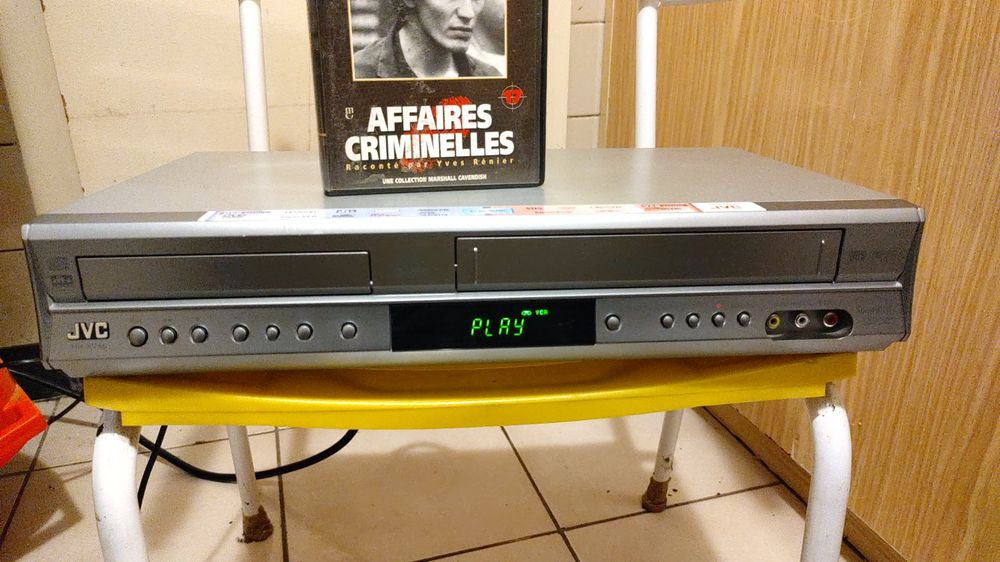 Magnetoscope Combi JVC HR-XV45S (Gebraucht) in für CHF 22 – mit ...