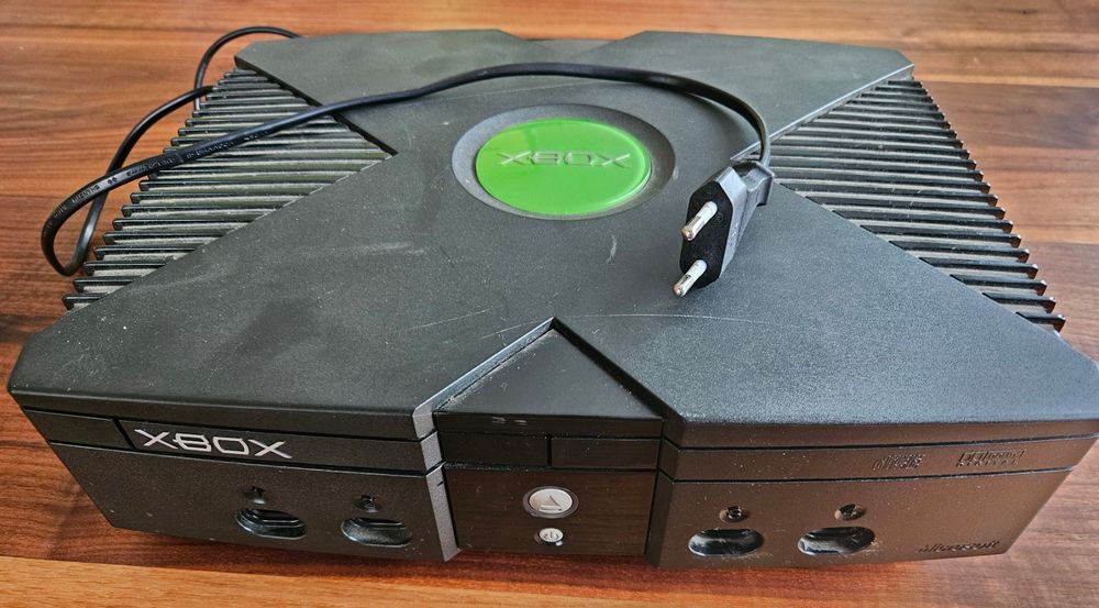 Retro Xbox Classic Konsole mit Netzkabel | Kaufen auf Ricardo