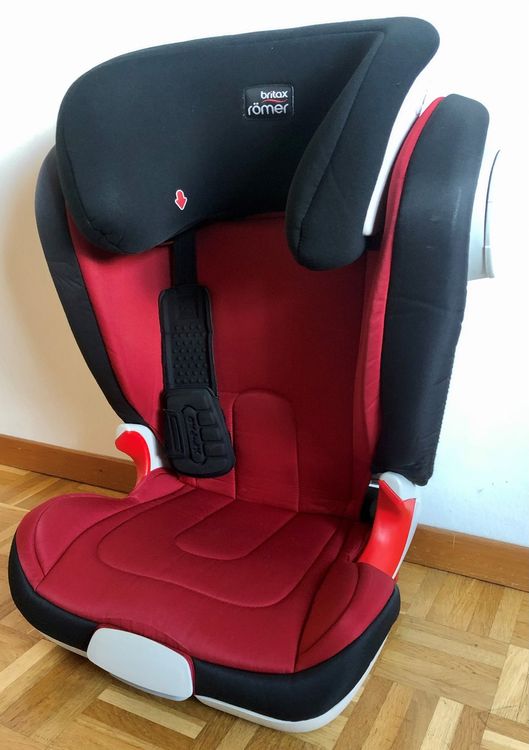 Britax Römer Kindersitz Kidfix XP SICT / 15-36 kg | Kaufen auf Ricardo