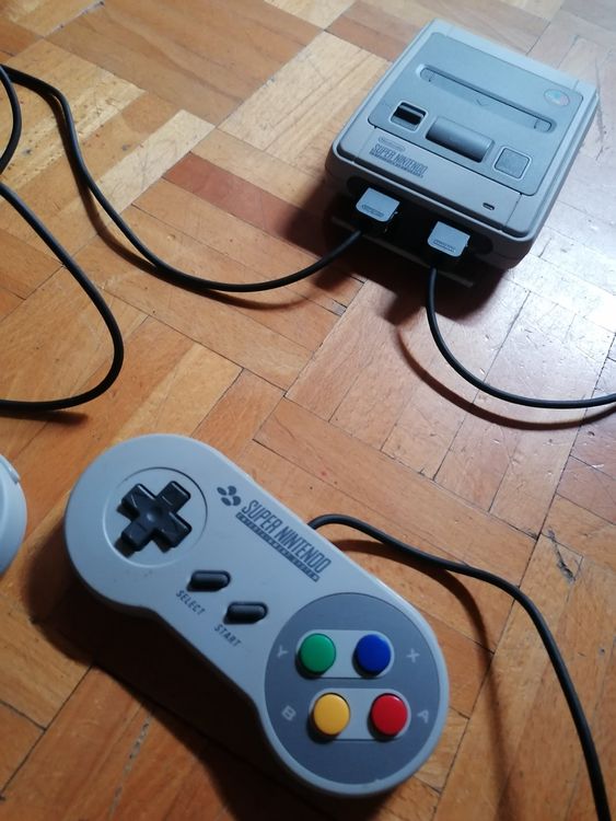 Snes classic mini Super Nintendo Mini (Gebraucht) in für CHF 100 – mit ...
