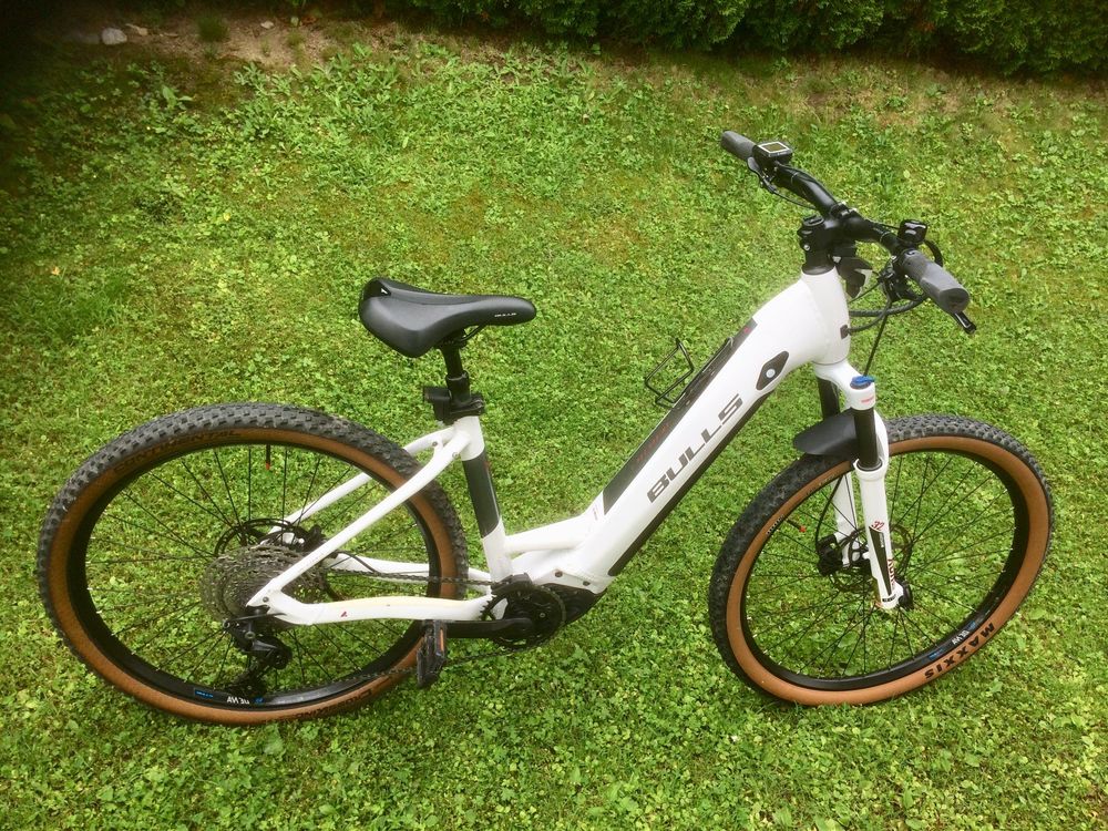 E-BIKE E-MTB BULLS AMINGA EVA 2 27.5 TIEFEINSTIEG M 2023 | Kaufen auf Ricardo