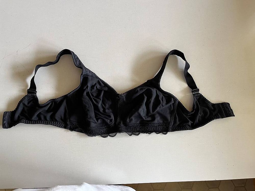 Schwarzer BH 90 D (Gebraucht) in Nottwil für CHF 1 – mit Lieferung auf ...