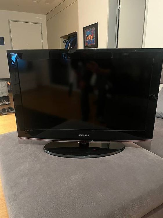Samsung LE32B450 Fernseher (Gebraucht) in Zürich für CHF 80 – nur Abholung auf Ricardo kaufen