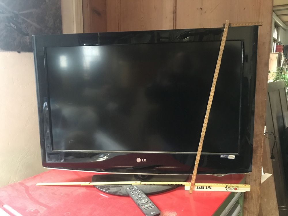 LG Fernseher (Gebraucht) in Jonen für CHF 5 – nur Abholung auf Ricardo kaufen