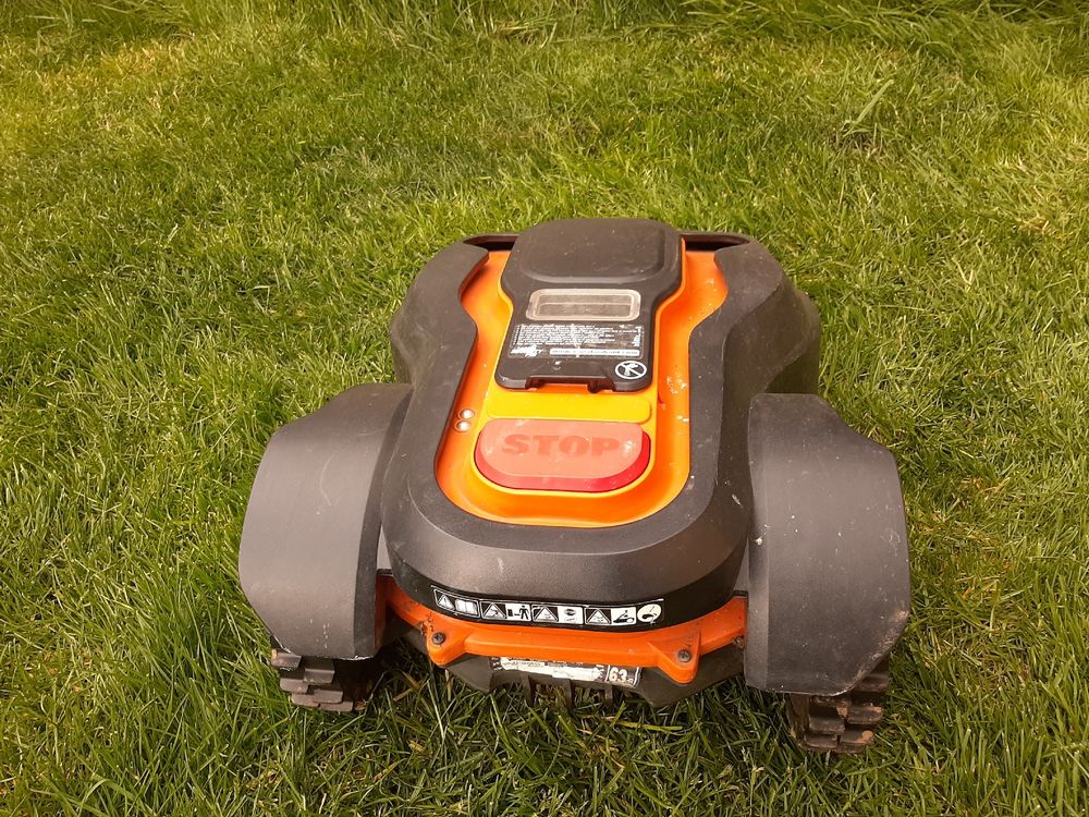 Rasenmäher Rasenroboter Worx WG790E (Defekt) in Worb für CHF 82 – mit ...