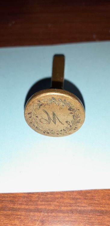 Antiker Stempel Buchstabe M (Gebraucht) in Gansingen für CHF 8 – mit ...