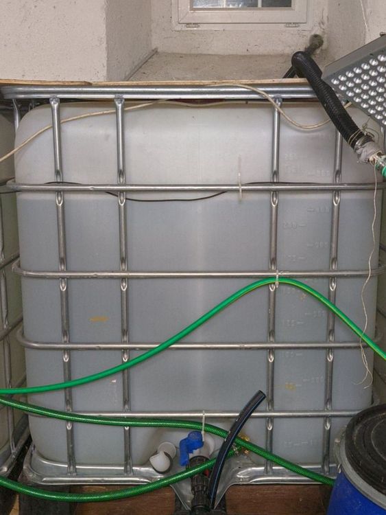 Regenwassertank 1000 Liter (Gebraucht) in Horgenberg für CHF 43 – nur ...