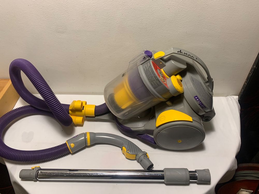 Dyson DC05 Absolute (D'occasion) à Geneve pour CHF 36 – avec livraison | Acheter sur Ricardo