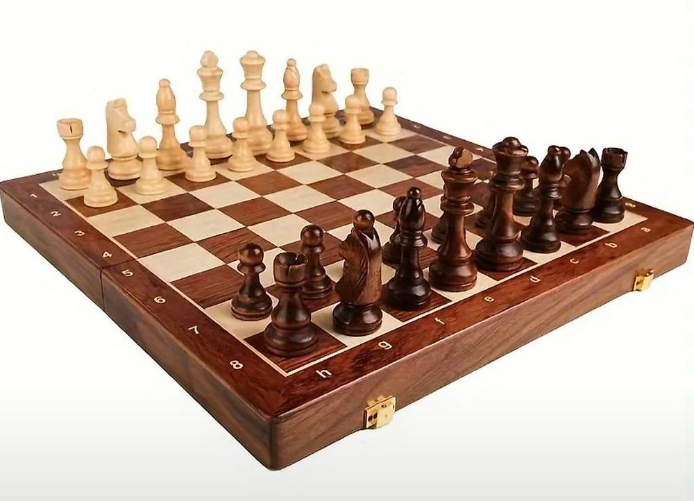 Schachbrett-Neue originál verpackt (Neu und originalverpackt) in Fulenbach für CHF 50 – mit ...