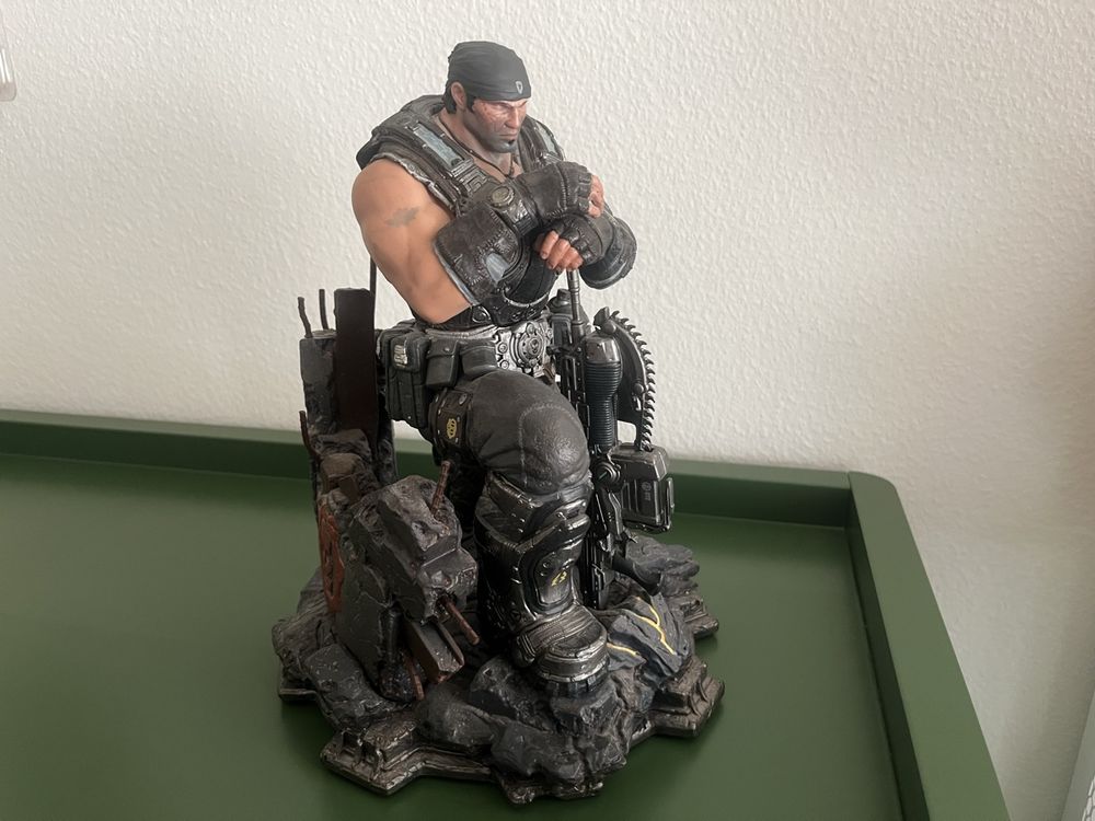 Marcus Fenix - GEARS OF WAR 3, Collectors Figur (30cm) (Gebraucht) in ...