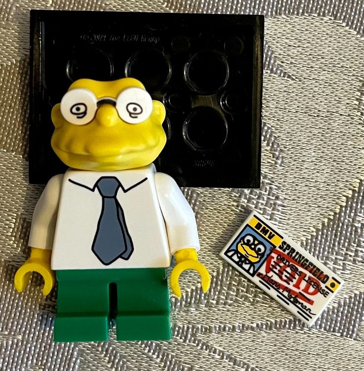 Lego Minifigure The Simpsons Series 2 - Hans Moleman (Neu (gemäss ...