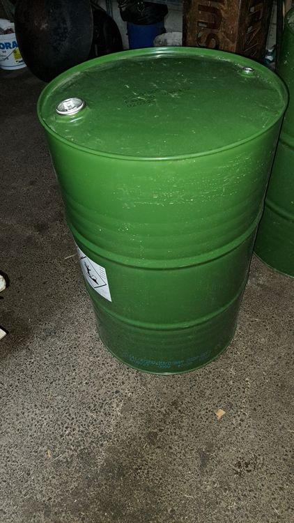 Ölfass 200 Liter 4 Stück | Kaufen auf Ricardo