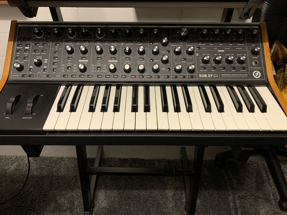 Moog Sub 37 Synthesizer | Kaufen auf Ricardo