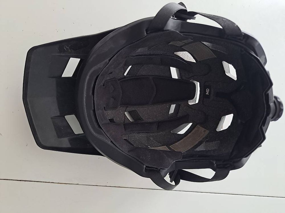Neuer Bike Helm (Gebraucht) in Frauenfeld für CHF 25 – nur Abholung auf ...