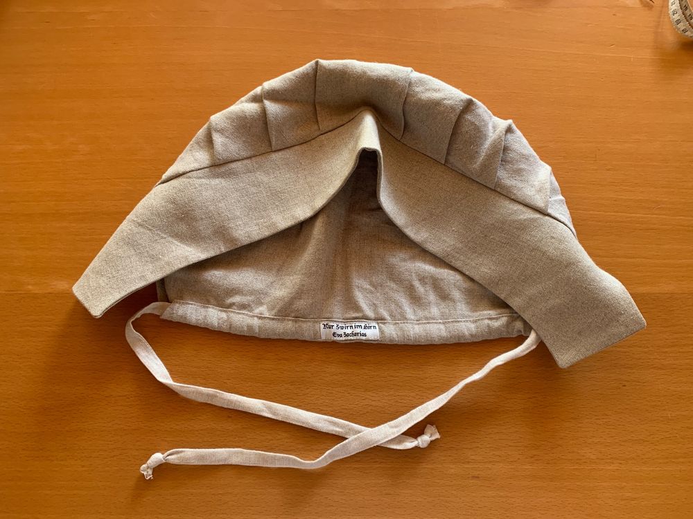 Mittelalter Haube (Gebraucht) in Rickenbach BL für CHF 7 – mit ...