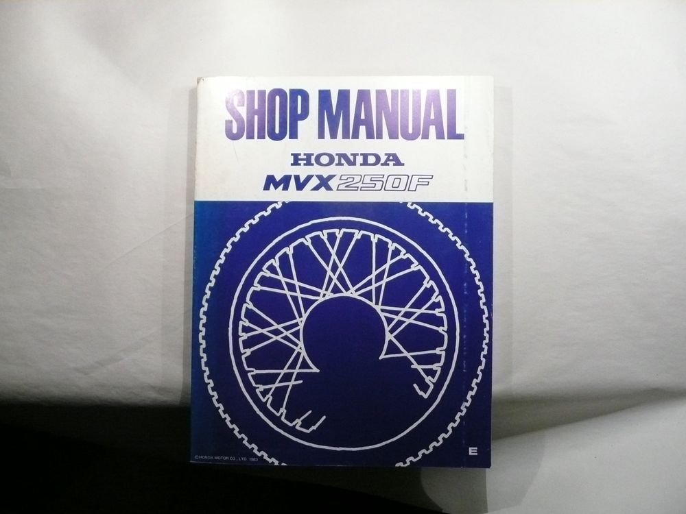 OLDTIMER SHOP MANUAL HONDA MVX250F 3ZYLINDER RACER (Gebraucht) in für CHF 71 – mit Lieferung auf ...