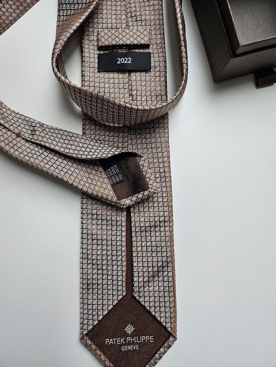 Patek Philippe Kravatte (Neu und originalverpackt) in Rothrist für CHF 59 – nur Abholung auf ...