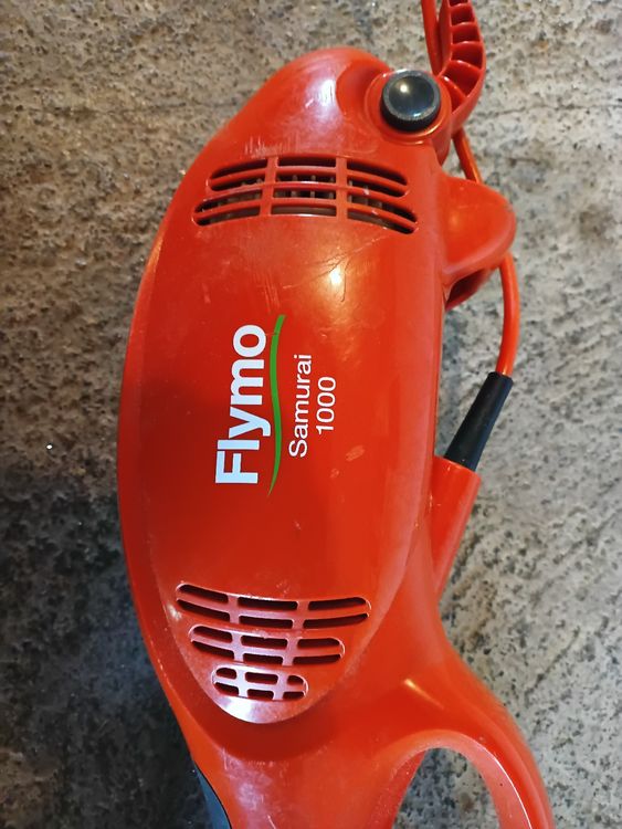 Rasentrimmer Husqvarna Samurai 1000 (Defekt) in Forst für CHF 1 – nur ...