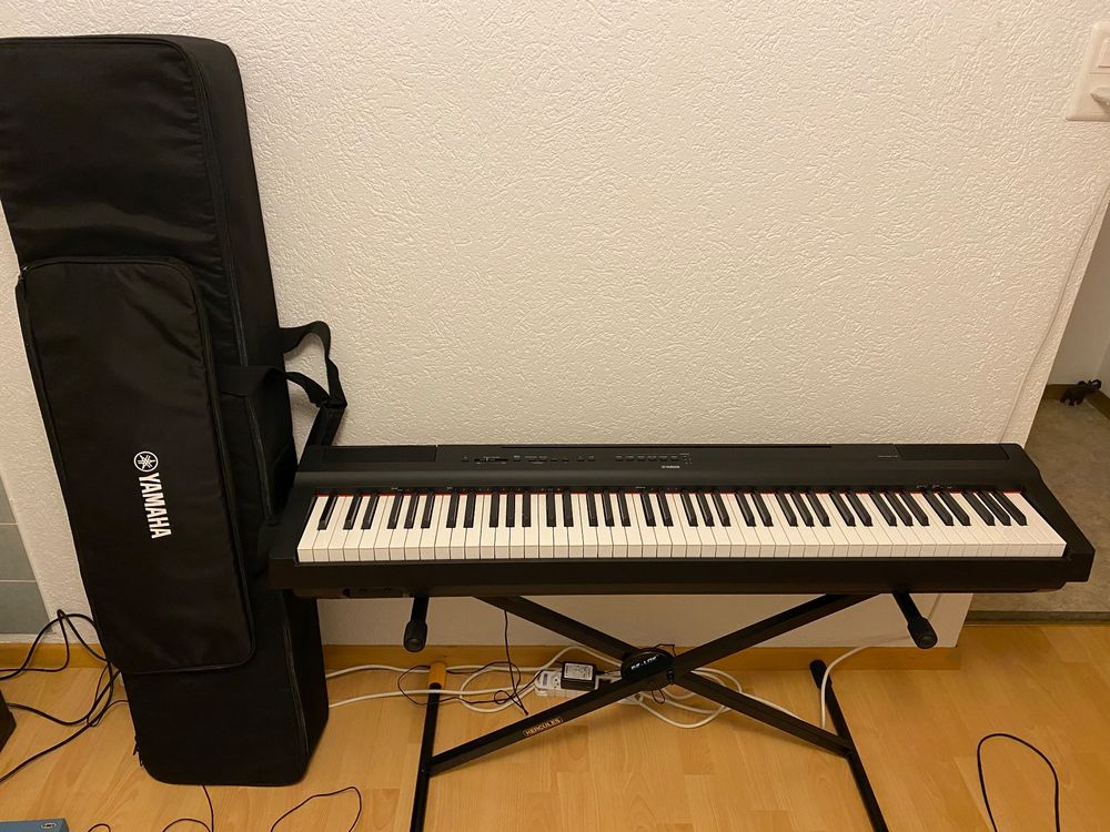 Digital Piano Yamaha P-125 | Kaufen auf Ricardo