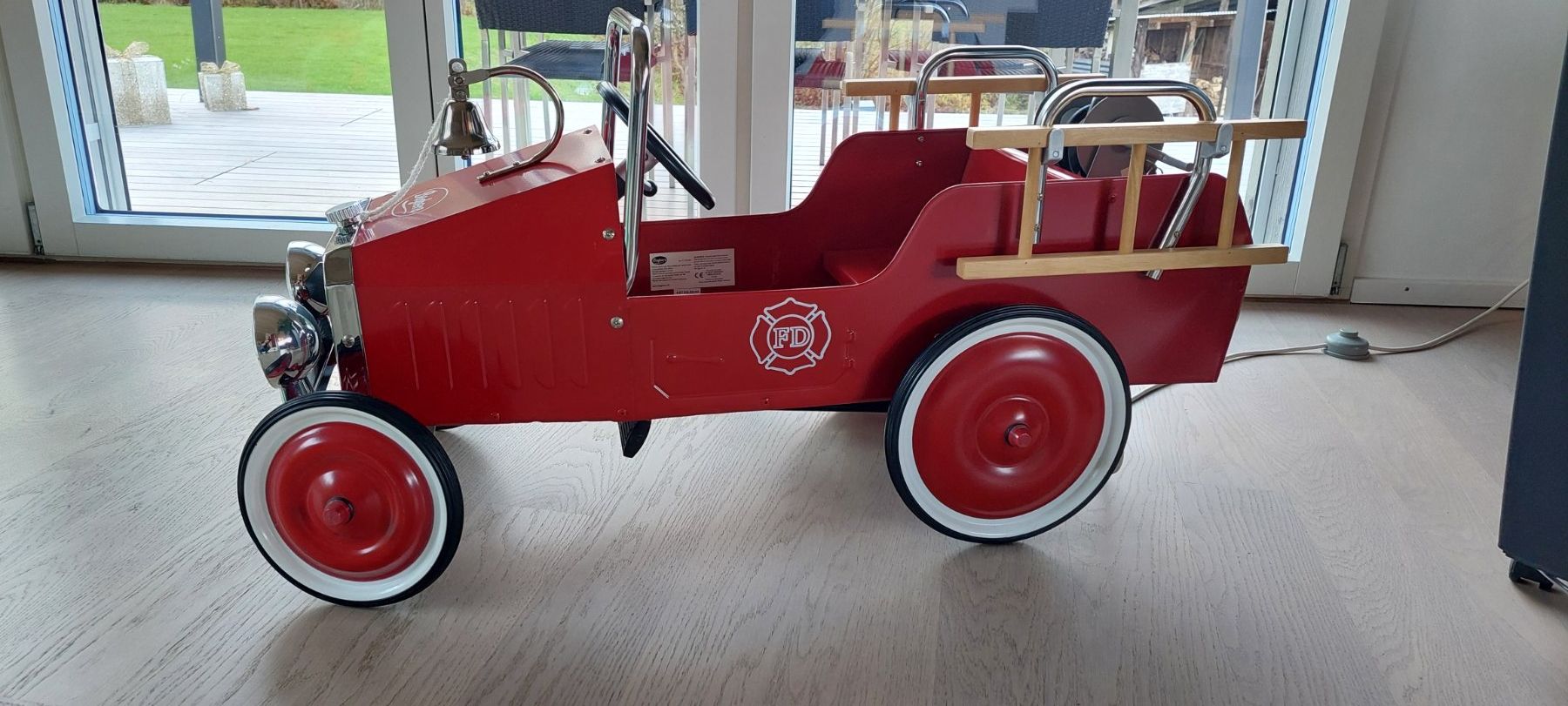 Baghera Feuerwehrauto Tretauto (Gebraucht) in Kriens für CHF 100 – nur ...