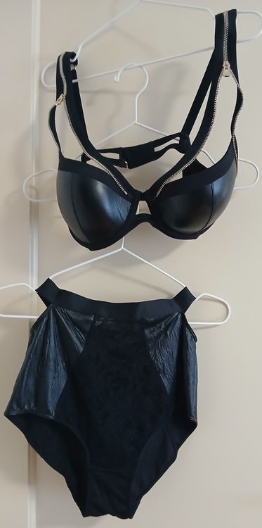 Sexy Dessous Set mit Reissverschlüssen. BH 85 C, D FUEL. NEU (Neu und originalverpackt) in ...