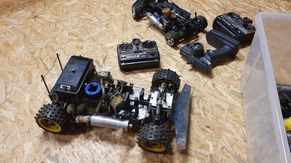 RC Verbrenner inkl. Fernsteuerung und diverse Teile (Defekt) in Kriens ...