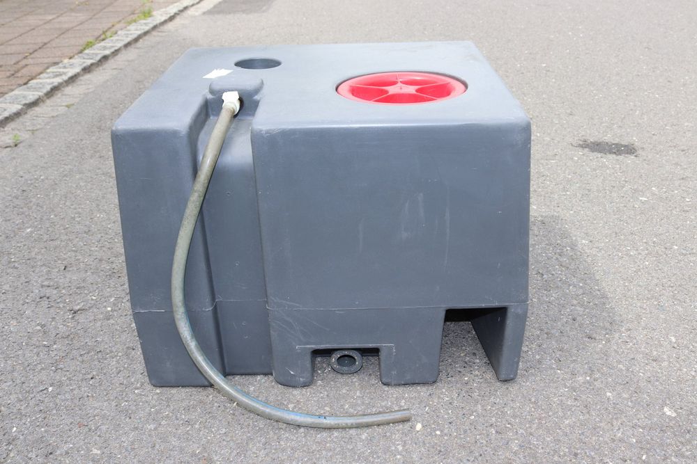Wassertank ab CHF 1,- | Kaufen auf Ricardo