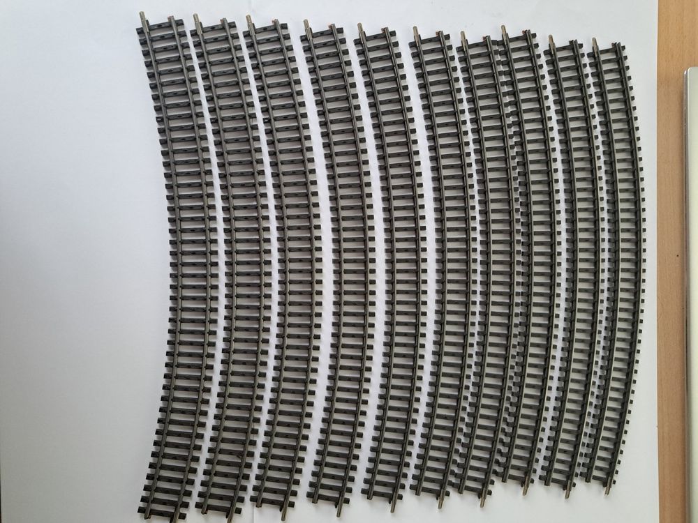 Märklin gebogene Gleisstücke 10 x 1/1 Artikel Nummer 2251 (Neu und ...