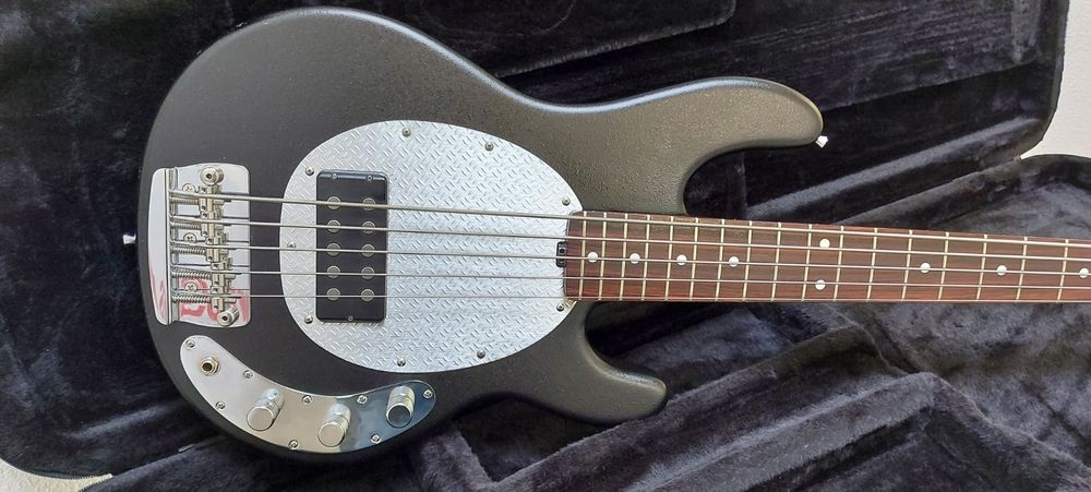 E-Bass Music Man SUB 5-strings USA 2006 inkl.koffer (Gebraucht) in ...