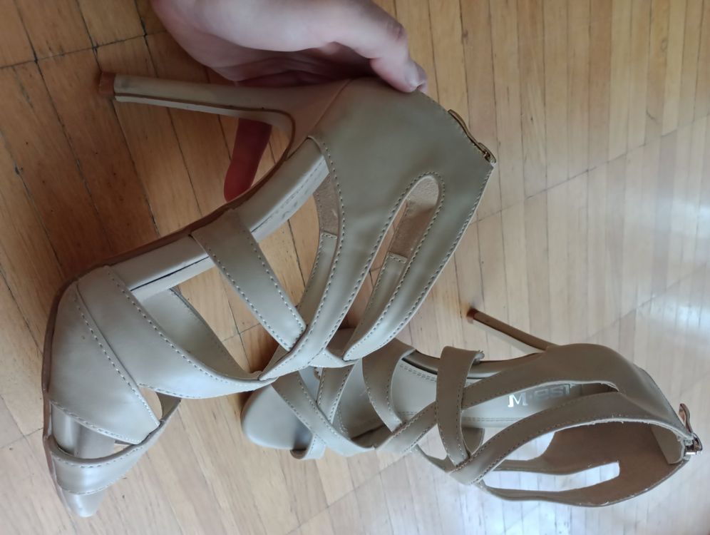 Beige High Heels | Kaufen auf Ricardo