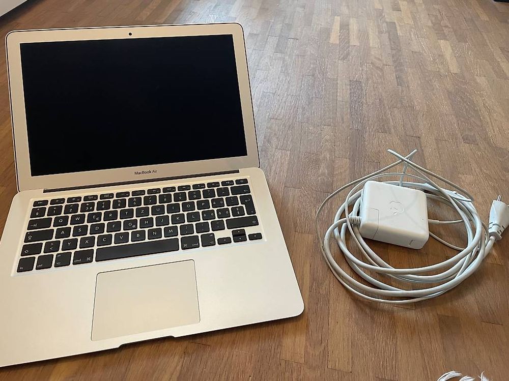 Macbook Air 13'' early 2015 | Kaufen auf Ricardo