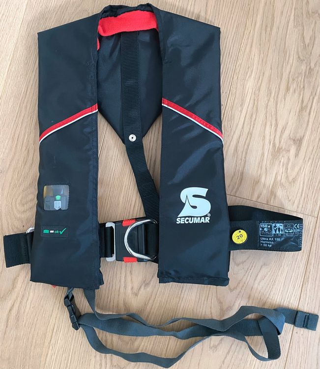 Rettungsweste Secumar Ultra AX 150 mit Harness | Kaufen auf Ricardo