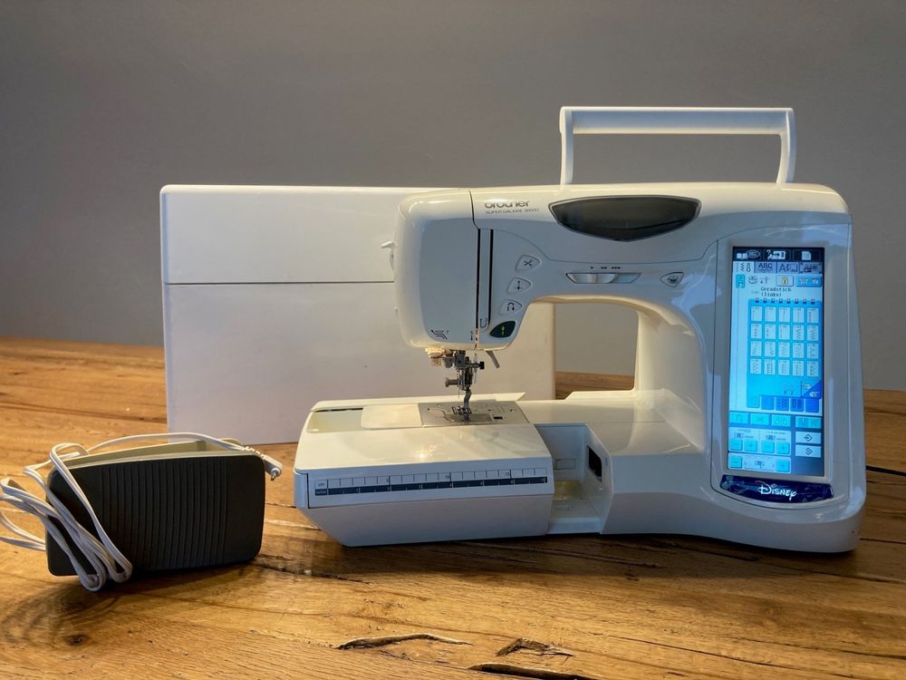 Brother Stickmaschine Super Galaxie 3000D SpezEdition Disney (Gebraucht) in Bachenbülach für CHF ...