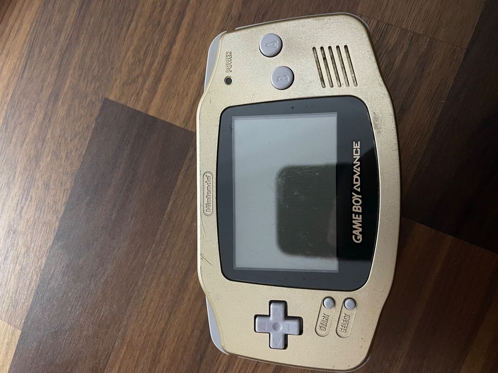 Gameboy Advance Gold (Gebraucht) in Kloten für CHF 75 – mit Lieferung ...