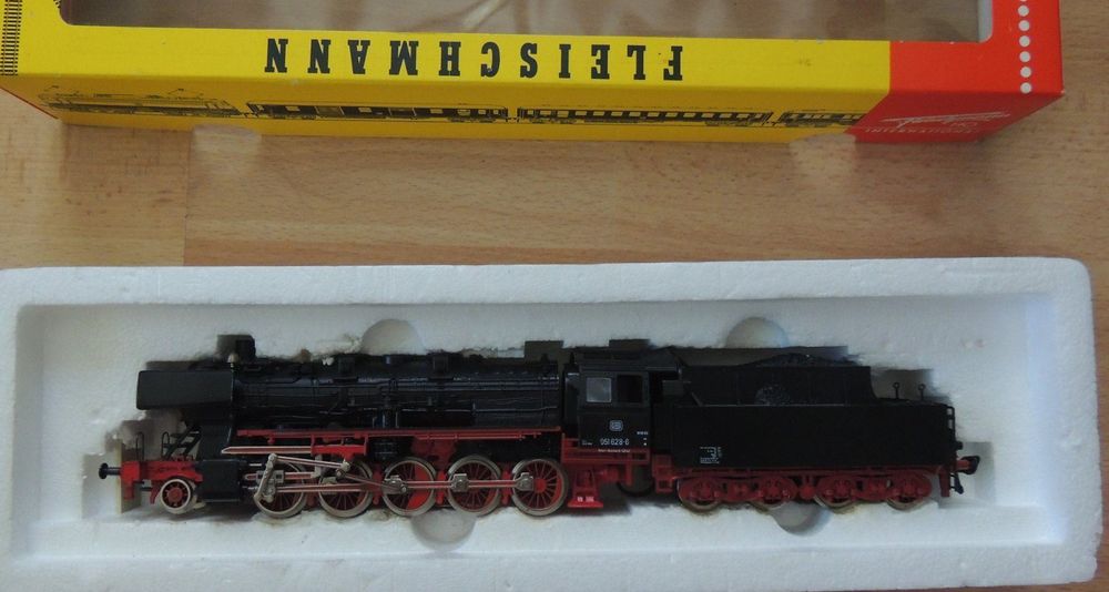 HO Fleischmann 4177 Dampflok mit Tender (Gebraucht) in Waldenburg für ...